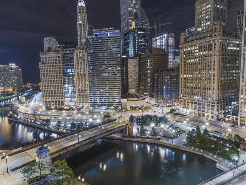 Nighttime Skyline of Chicago, Illinois HDRi Maps and Backplates