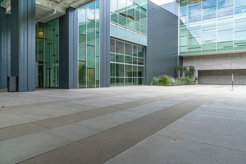 Office Building in Downtown Los Angeles - HDRi Maps and Backplates