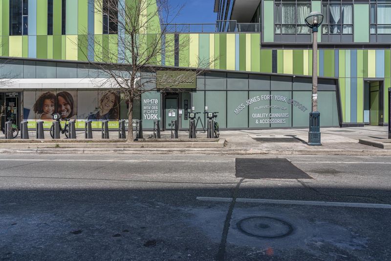Ontario Building in Public Space with City Skyline HDRi Maps and Backplates