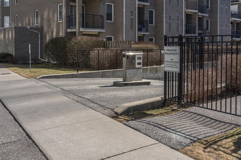 Ontario's City Life: Exploring Urban Design HDRi Maps and Backplates