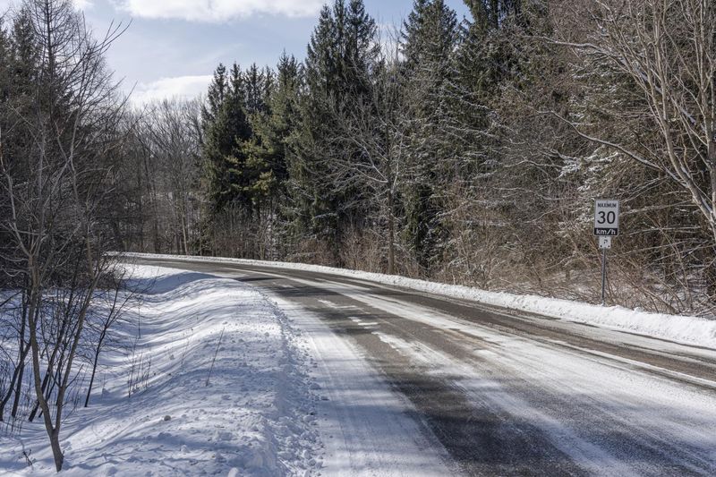 Ontario Day: Clear Sky for a Winter Scene in Nature HDRi Maps and ...