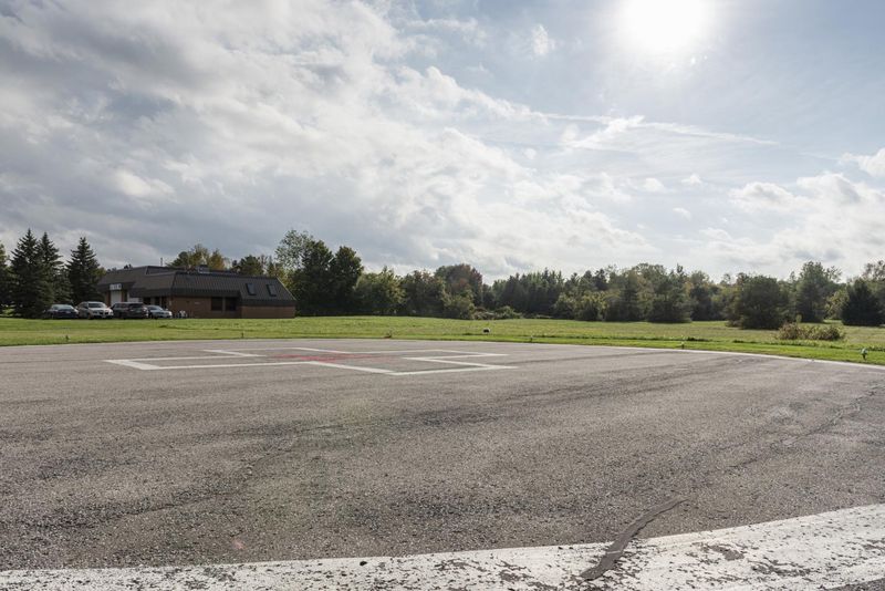 Ontario Rural Landscape: Toronto Road Greenery HDRi Maps and Backplates