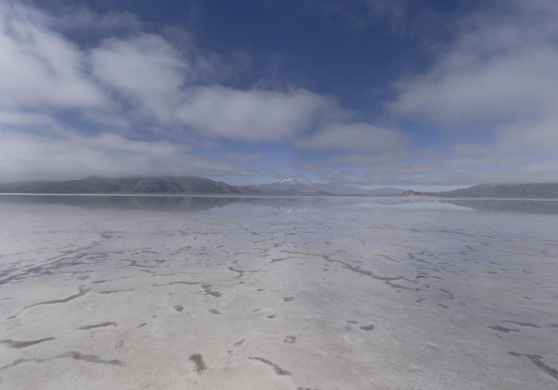 Open Space: A Day on the Horizon of Mountain Lake HDRi Maps and Backplates