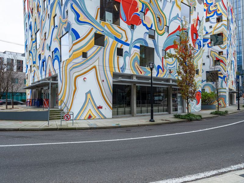 Portland, USA: Exploring the Urban Art District HDRi Maps and Backplates