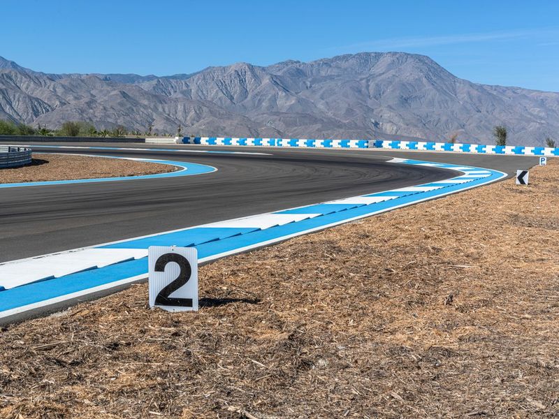 Race Track in the USA: Daytime with Cloudy Skies HDRi Maps and Backplates
