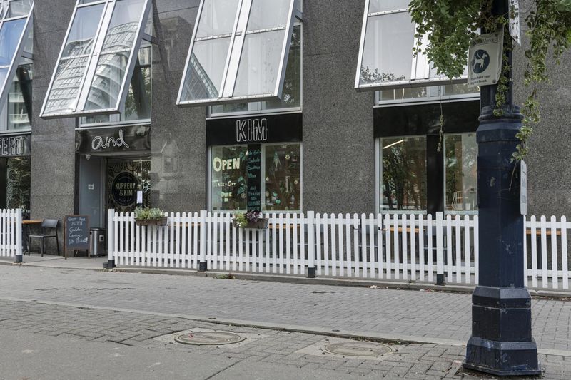 Real Estate: Storefronts and Shopping in Toronto HDRi Maps and Backplates