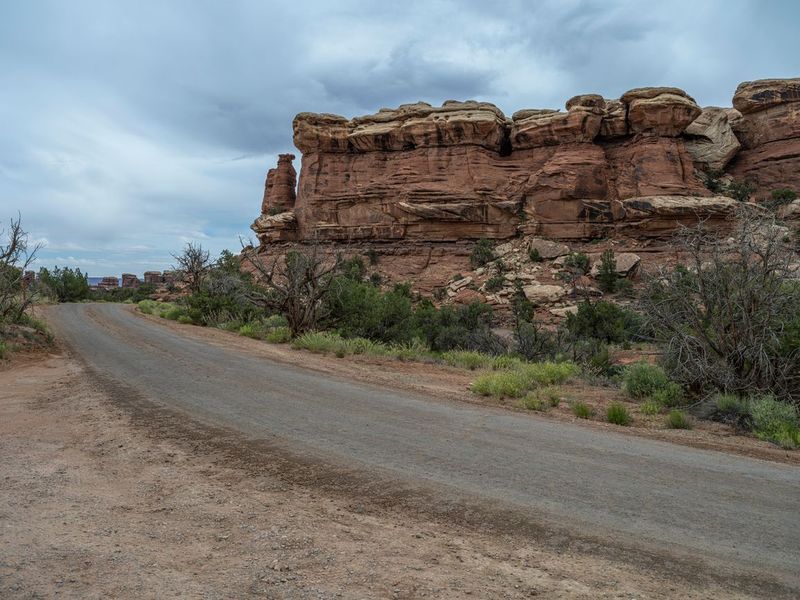 Red Rock Canyon in Utah Under a Gloomy Grey Sky HDRi Maps and Backplates