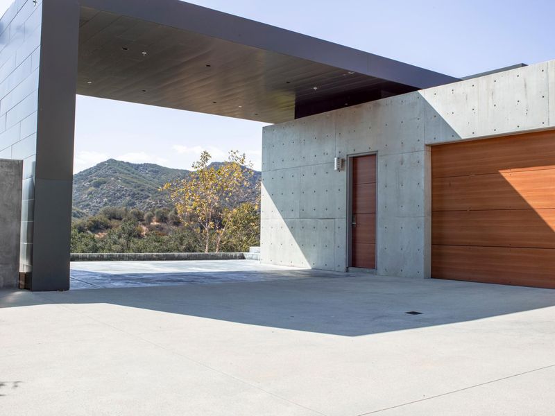 Residential Home: A Beautiful Day with Clear Skies HDRi Maps and Backplates