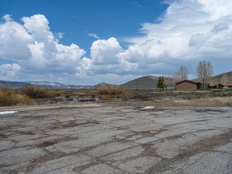 Rural Landscape in Utah, USA: A Road in Nature HDRi Maps and Backplates