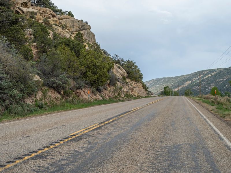 Rural Utah: A Gloomy Day with Grey Skies HDRi Maps and Backplates