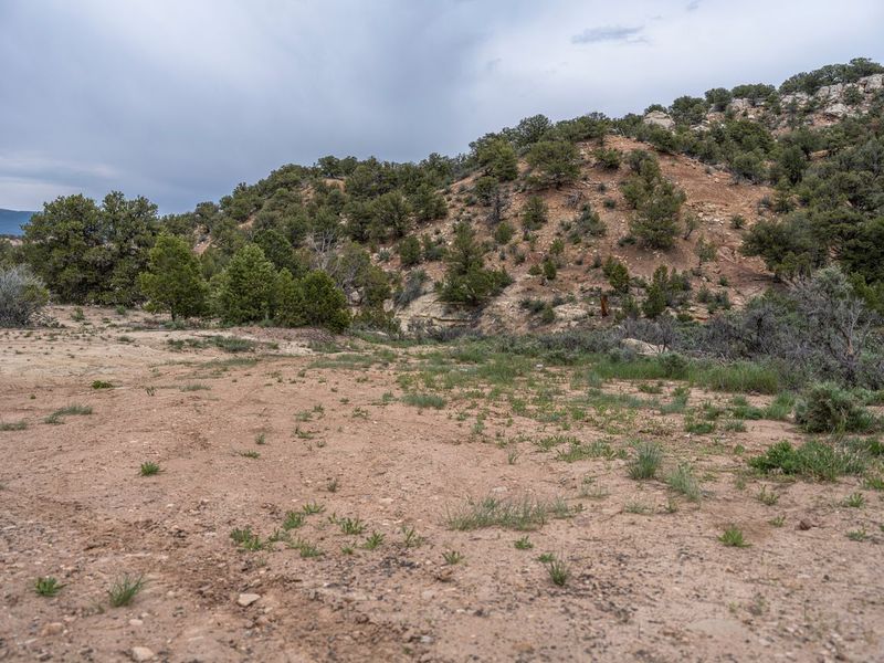Rural Utah Landscape: Off-Road Adventure HDRi Maps and Backplates