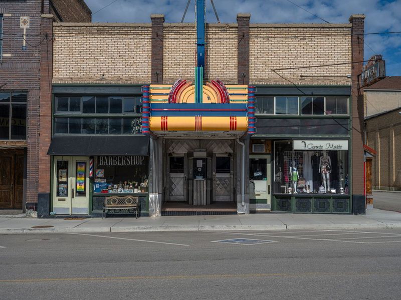 Exploring a Rural Utah Town with Classic Architecture HDRi Maps and ...