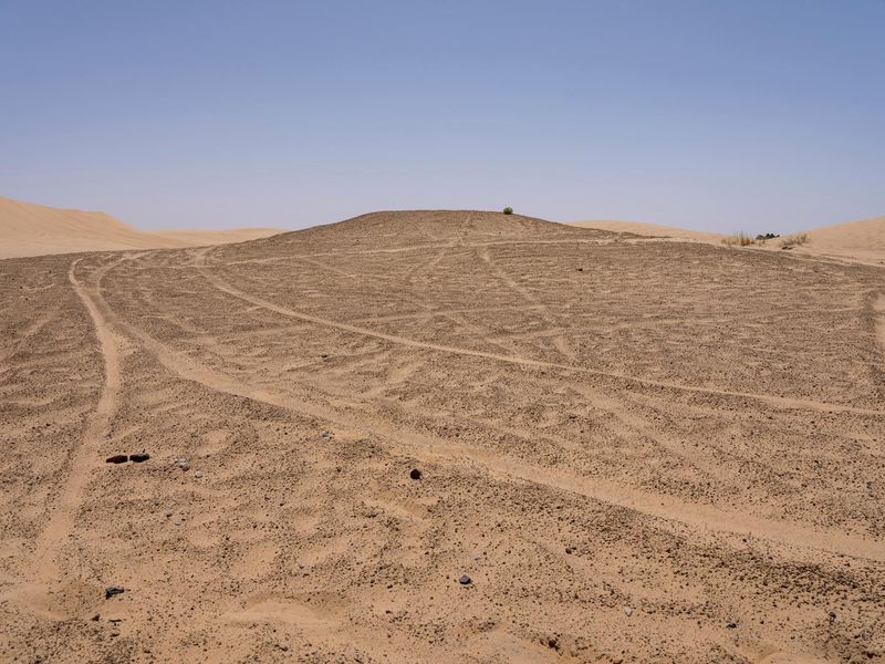 Sahara Desert Landscape with Clear Sky HDRi Maps and Backplates