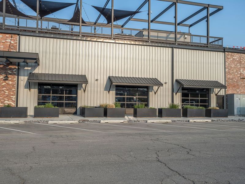 Warehouse in Salt Lake City, Utah with Clear Sky HDRi Maps and Backplates
