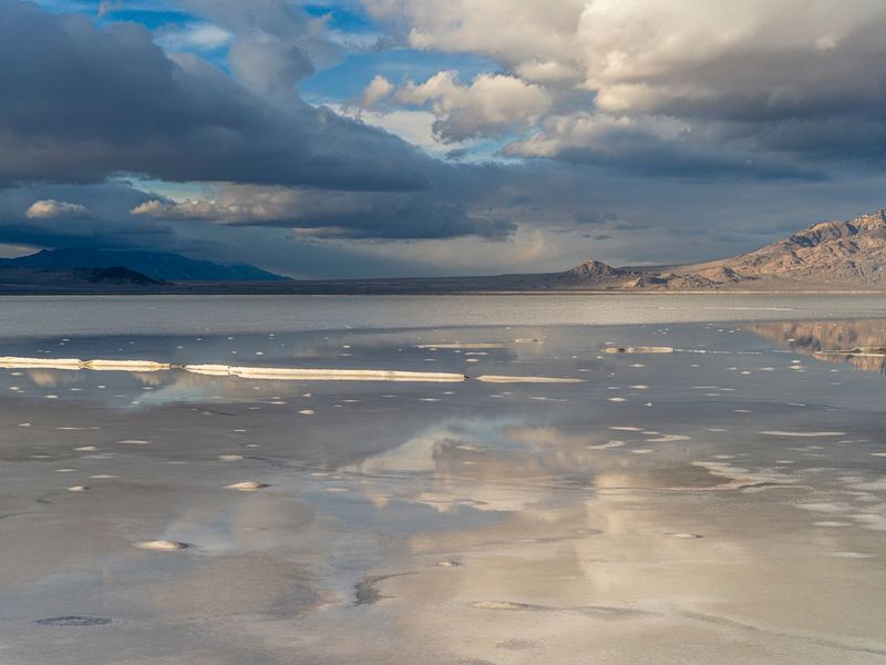 Salt Lake Desert: A Mixture of Mountains, Salt, and Nature HDRi Maps ...
