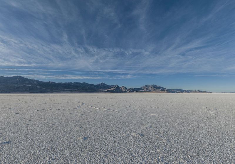 Salt Lake Landscape: A View of the Mountains - HDRi Maps and Backplates