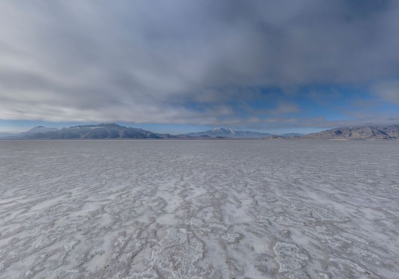 Salt Lake Utah: Nature Amidst Desert and Mountains HDRi Maps and Backplates