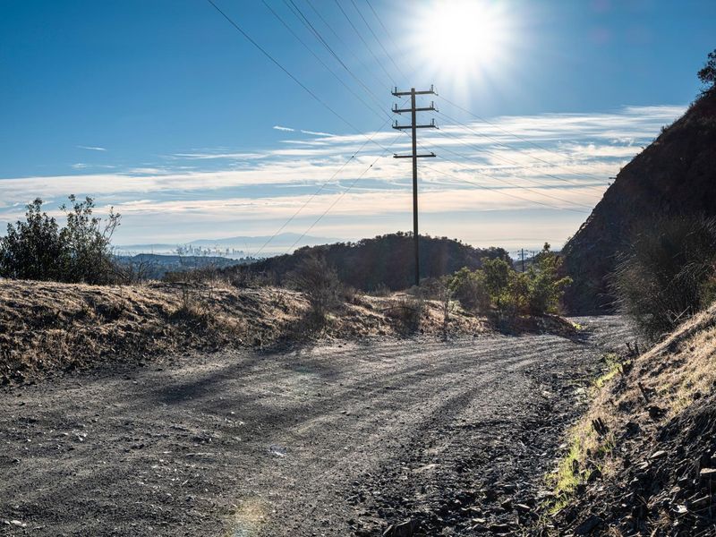 Sand & Dirt Tracks for Off-Road Recreation HDRi Maps and Backplates