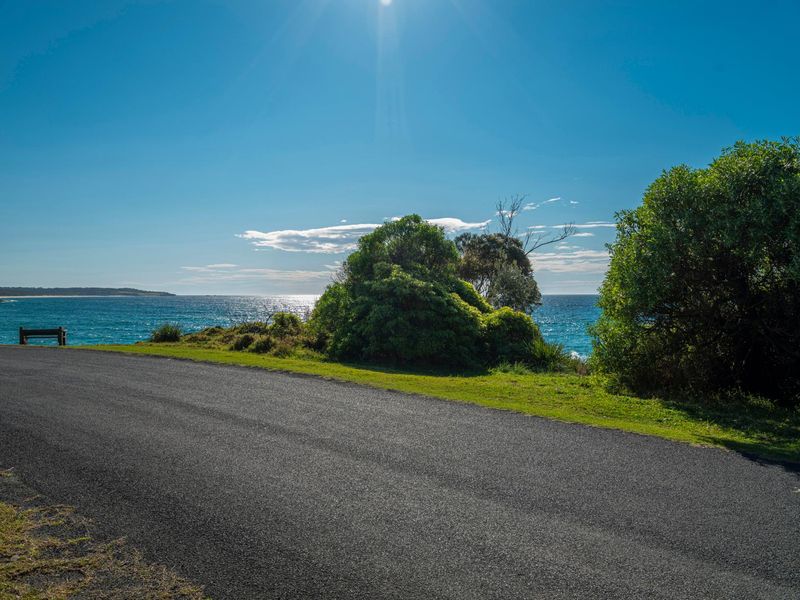 Sapphire Coast Australia: Clear Sky Beach - HDRi Maps and Backplates