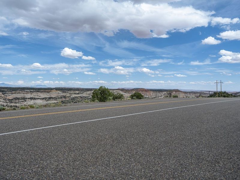 Scenic Landscape in Utah: Open Space and Asphalt Roads HDRi Maps and ...