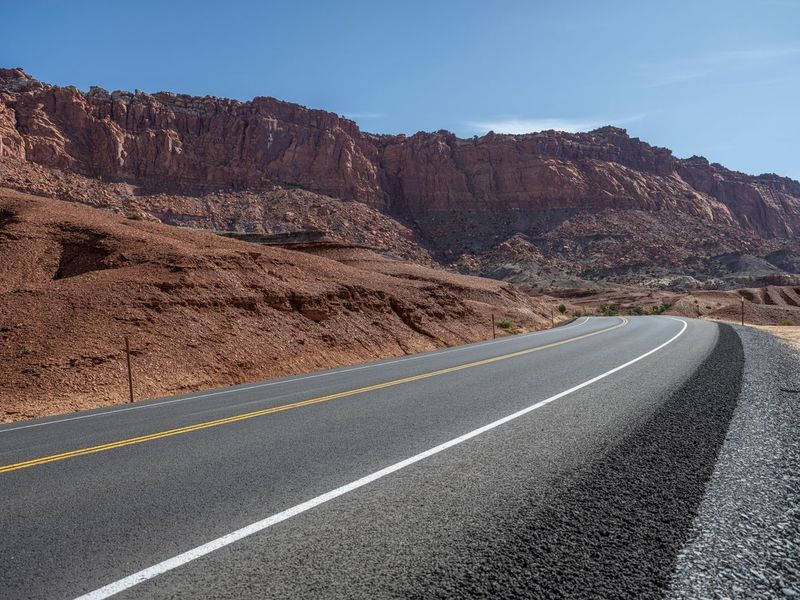 Scenic Road in Utah: Embracing the Landscape with Clear Skies HDRi Maps ...