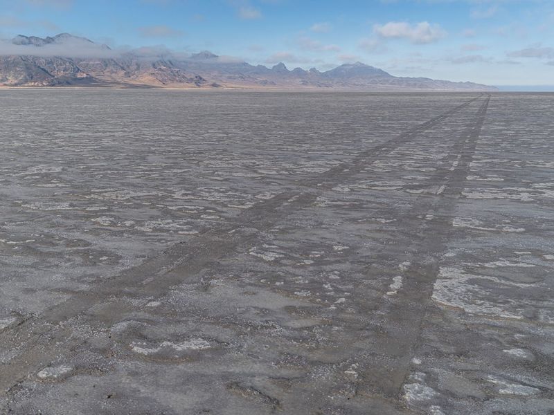 Scenic Salt Lake: A Desert Bathed in Sunshine HDRi Maps and Backplates