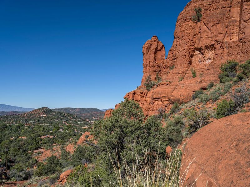 Sedona, Arizona: Red Rocks Mountain Range HDRi Maps and Backplates