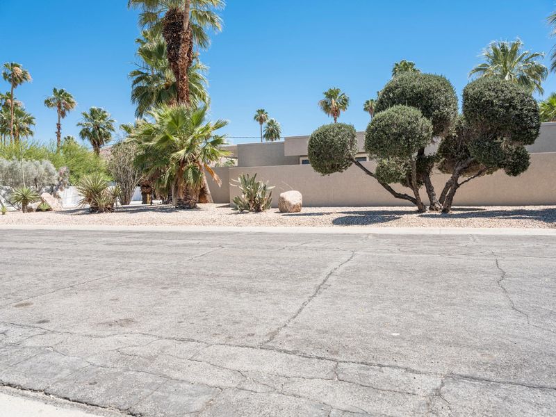 Road through Sonora Desert: A Suburban Neighborhood HDRi Maps and ...