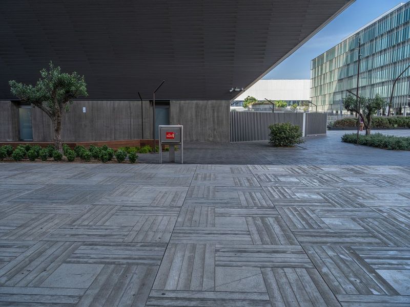 Spain's Urban Design: Embracing City Life and Open Spaces - HDRi Maps ...