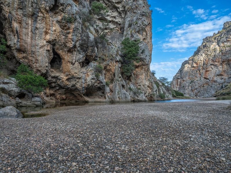 Spanish Open Space: Canyon in European Nature HDRi Maps and Backplates