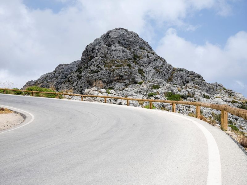 Spanish Road Trip: Through the Mountain Pass HDRi Maps and Backplates