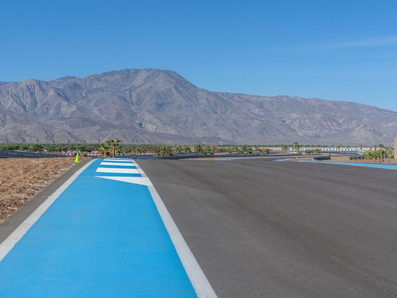 Straight Asphalt Road in the USA HDRi Maps and Backplates