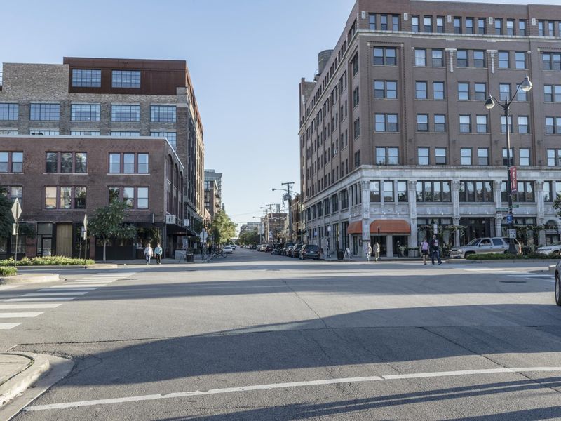Straight Down the Road in Chicago, Illinois HDRi Maps and Backplates