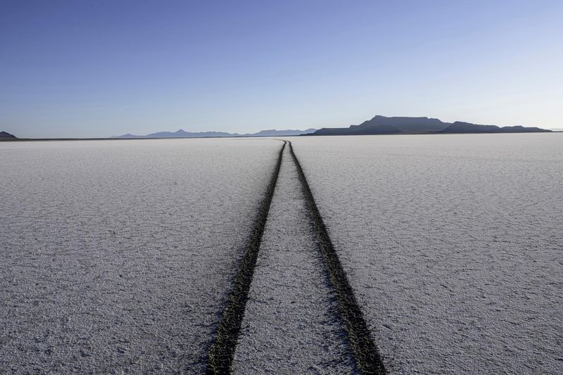 Straight Road in California Landscape HDRi Maps and Backplates