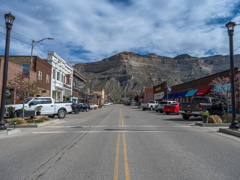 Straight Road in Rural Utah, USA HDRi Maps and Backplates