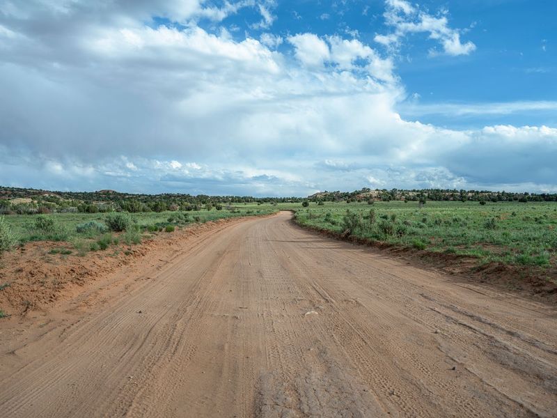A Straight Road Through Rural Utah - HDRi Maps and Backplates