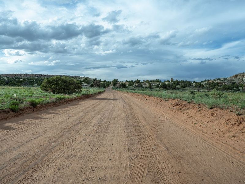 Straight Road in Utah: Clear Skies in a Rural Setting HDRi Maps and ...