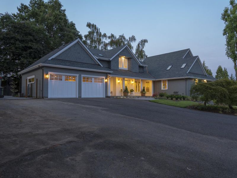 Suburban Home at Dawn: Clear Sky and Classic Architecture - HDRi Maps ...