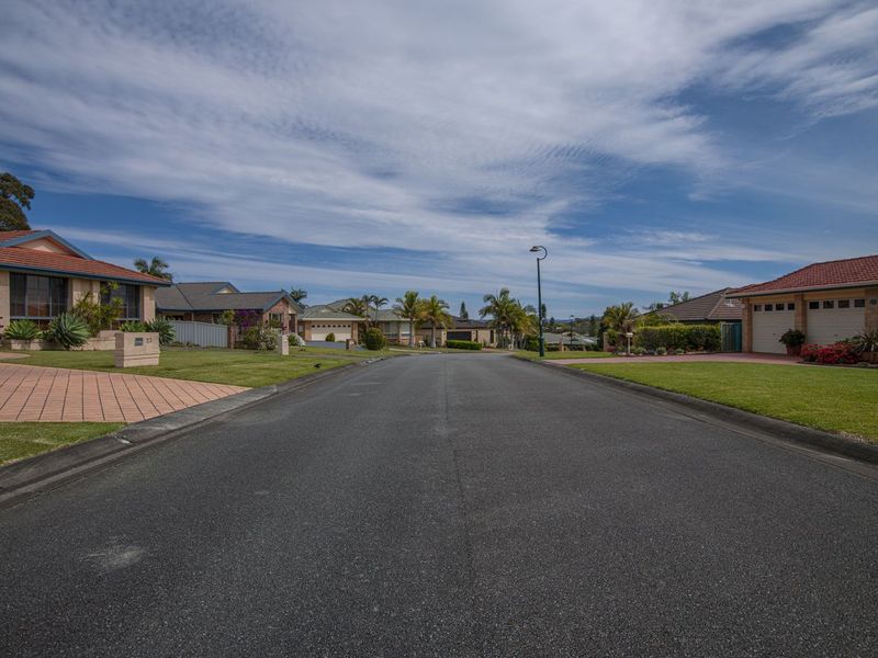 Suburban Residential Area: House and Tree View HDRi Maps and Backplates
