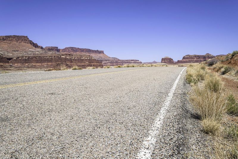 Thoroughfare Road: Exploring the Desert Landscape HDRi Maps and Backplates
