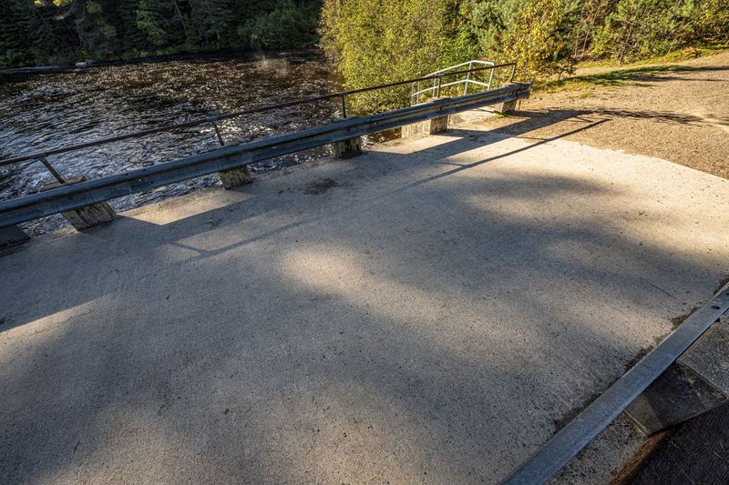 Toronto Bridge: A View Overlooking the Lake HDRi Maps and Backplates