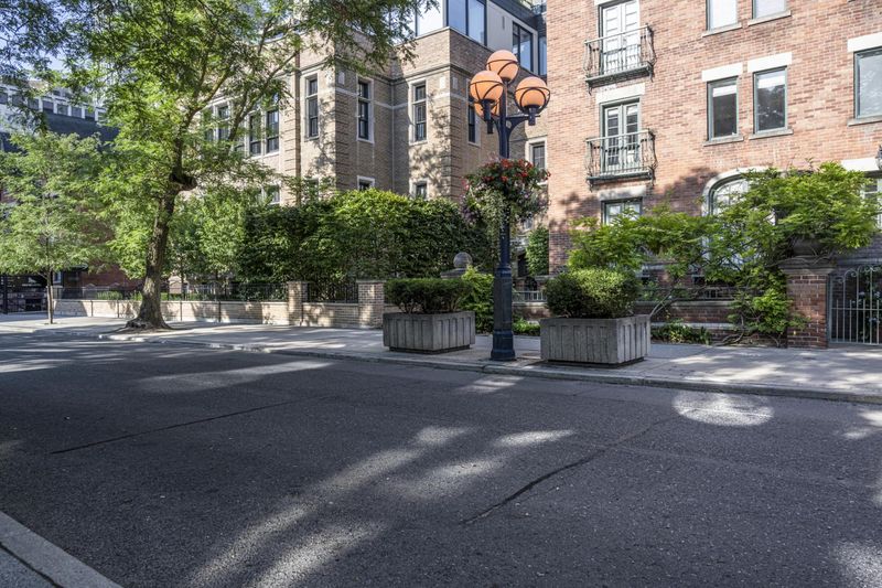 Toronto: Discover a City of Urban Infrastructure and Modern Design HDRi ...