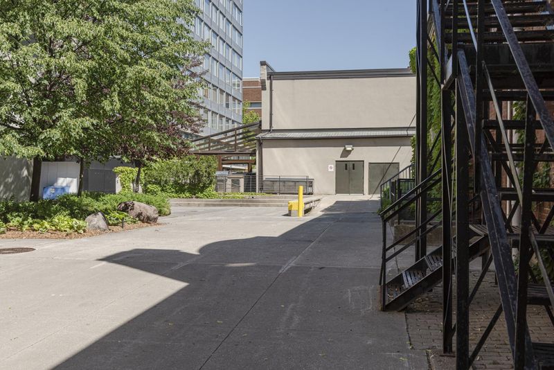 Toronto Residential Area: Clear Sky and Urban Design HDRi Maps and ...