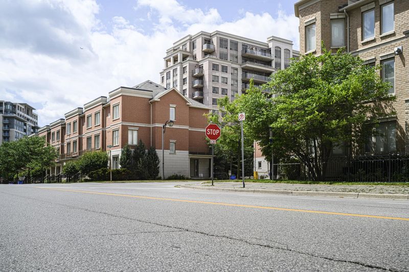 Toronto Suburban Neighborhood Architecture HDRi Maps and Backplates
