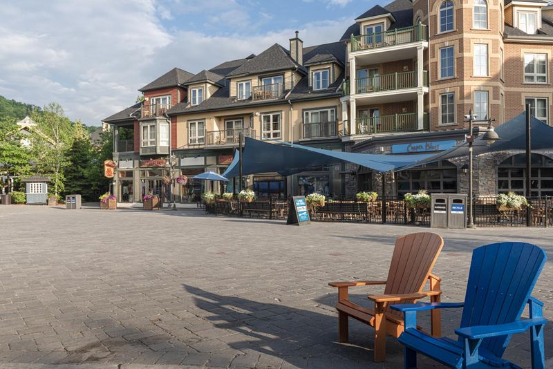 Toronto Town Square with Classic Architecture HDRi Maps and Backplates