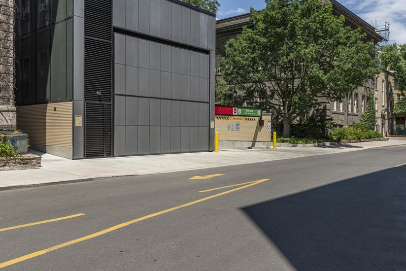 Urban Design and Infrastructure in the City of Toronto HDRi Maps and ...