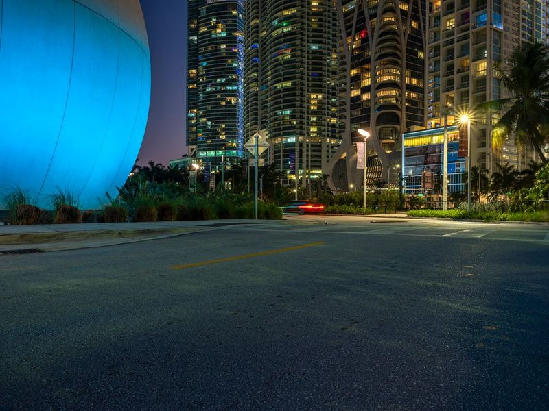 Urban Design in Miami: Night Streetlights HDRi Maps and Backplates