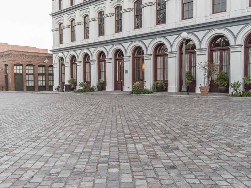 Urban Plaza: An Open Space in Los Angeles - HDRi Maps and Backplates