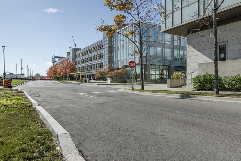Urban Public Space: Illuminated by Street Lights in Toronto HDRi Maps ...