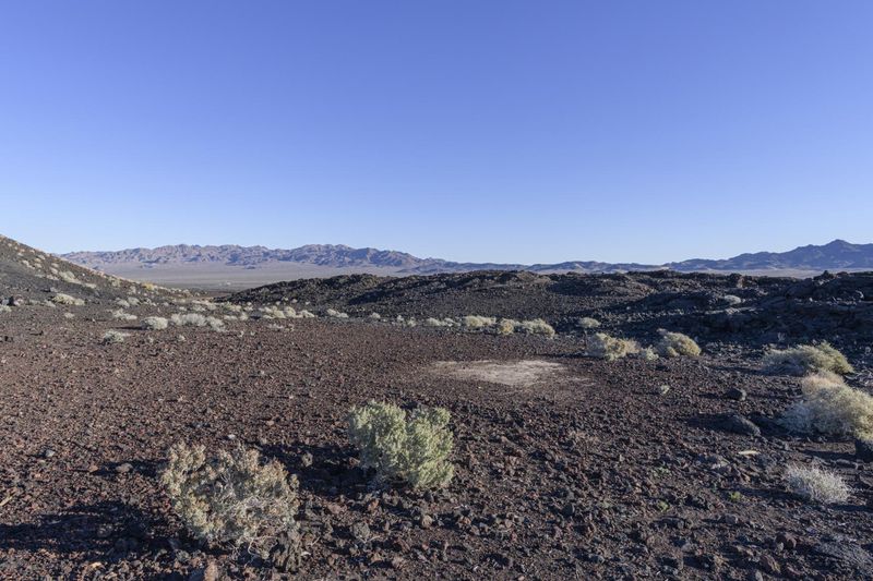 USA Desert Landscape: Off-Road Adventures HDRi Maps and Backplates